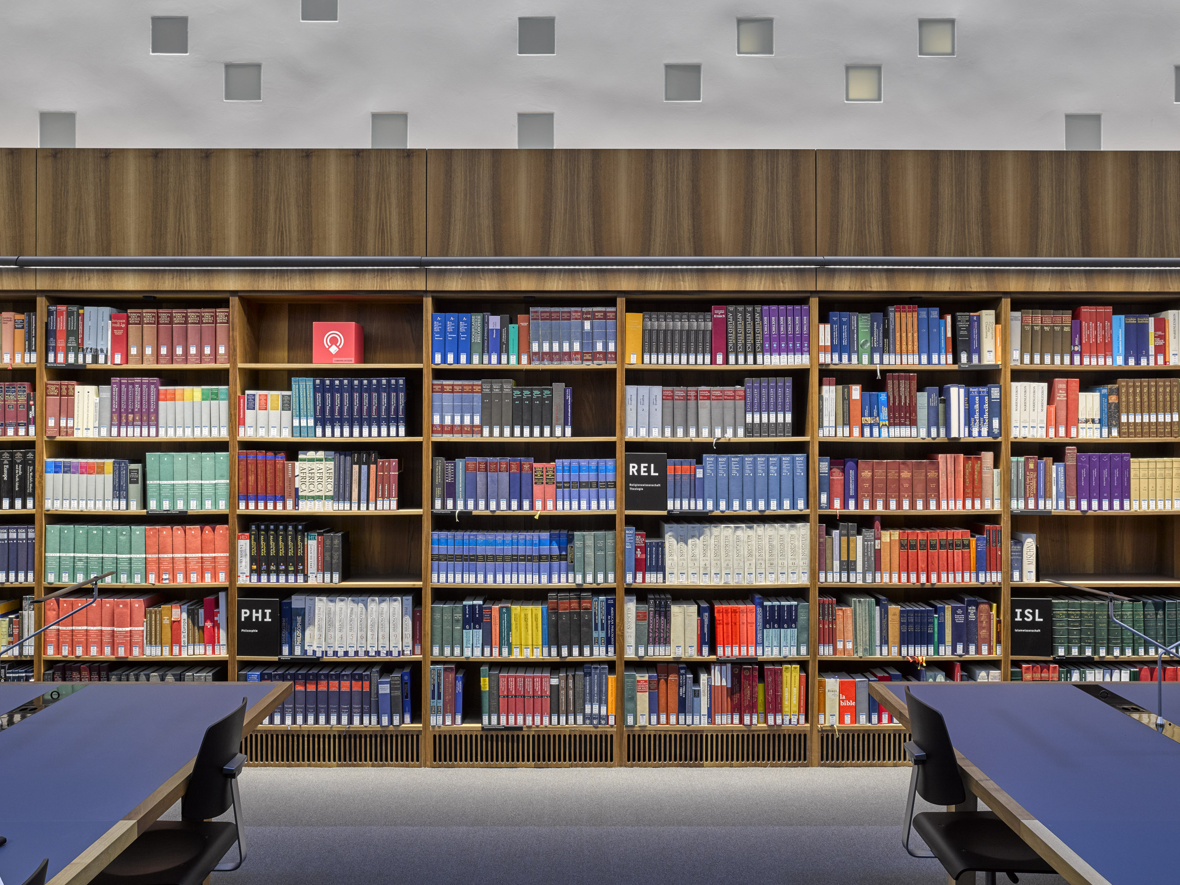 Bibliothek Münstergasse Bern – Nulleins